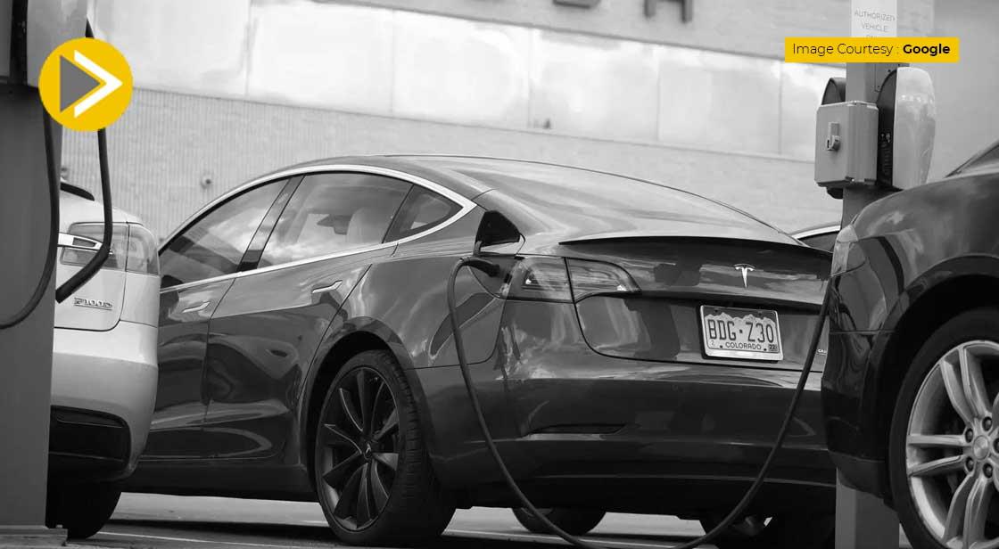 Us Auto Safety Regulators Escalated Investigation Into Tesla Autopilot